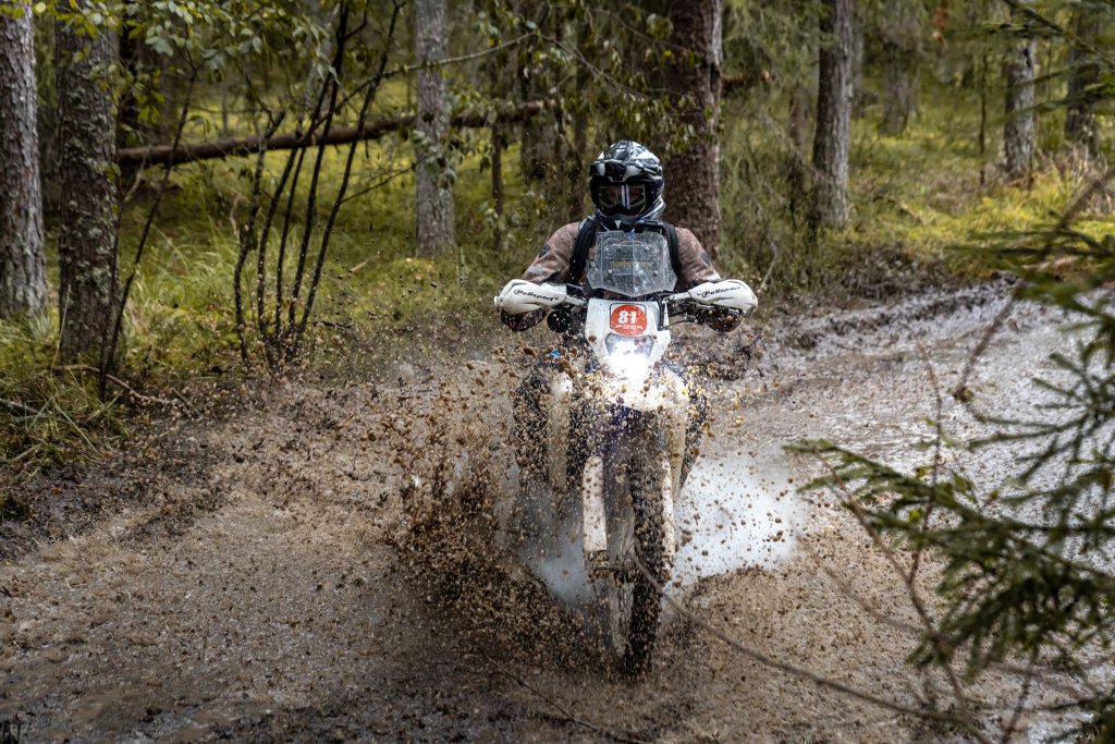 Tet+ paver durvis uz izklaides brīvību! - notepad.lv